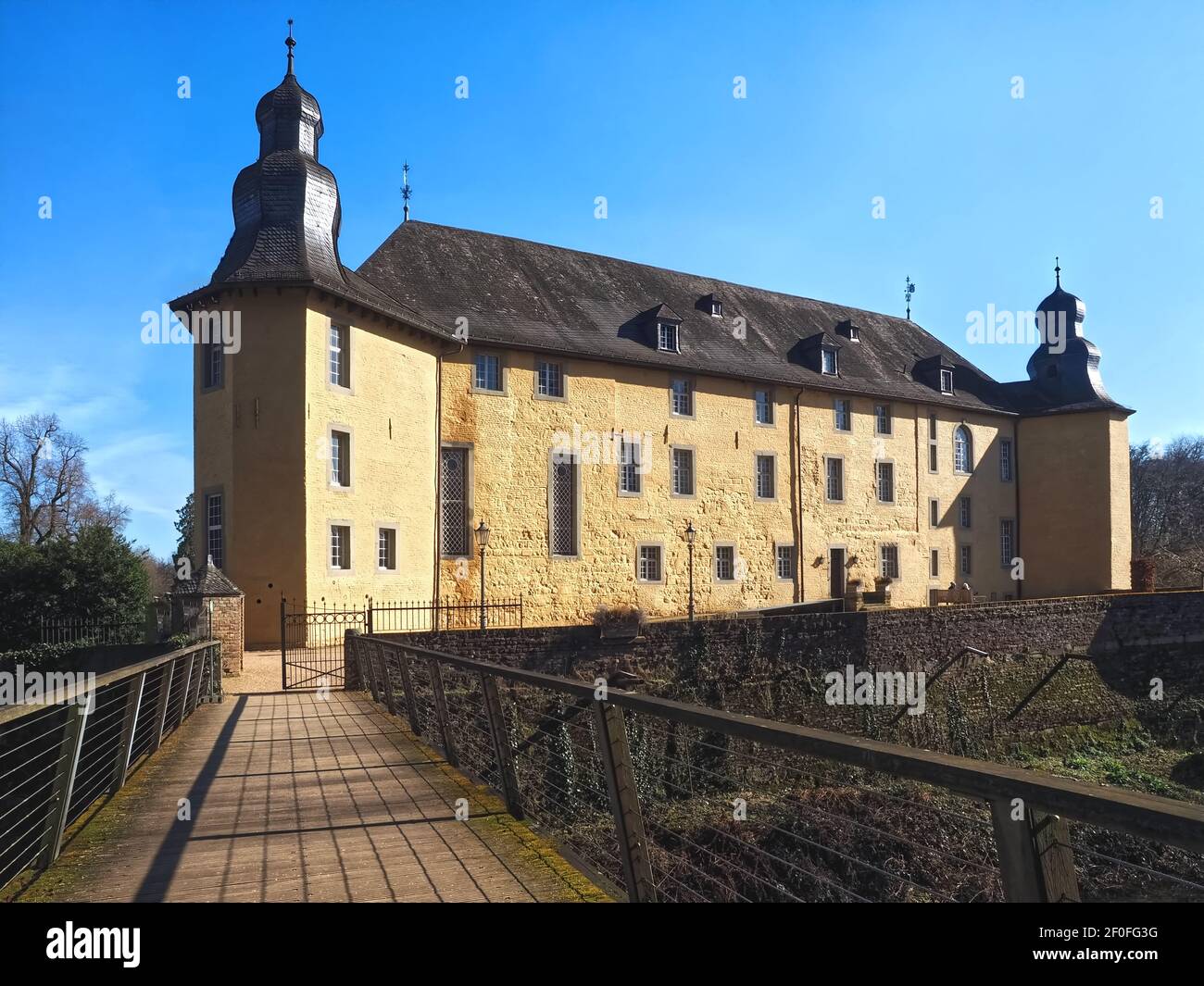 Beautiful german yellow water castle Schloss Dyck Stock Photo - Alamy