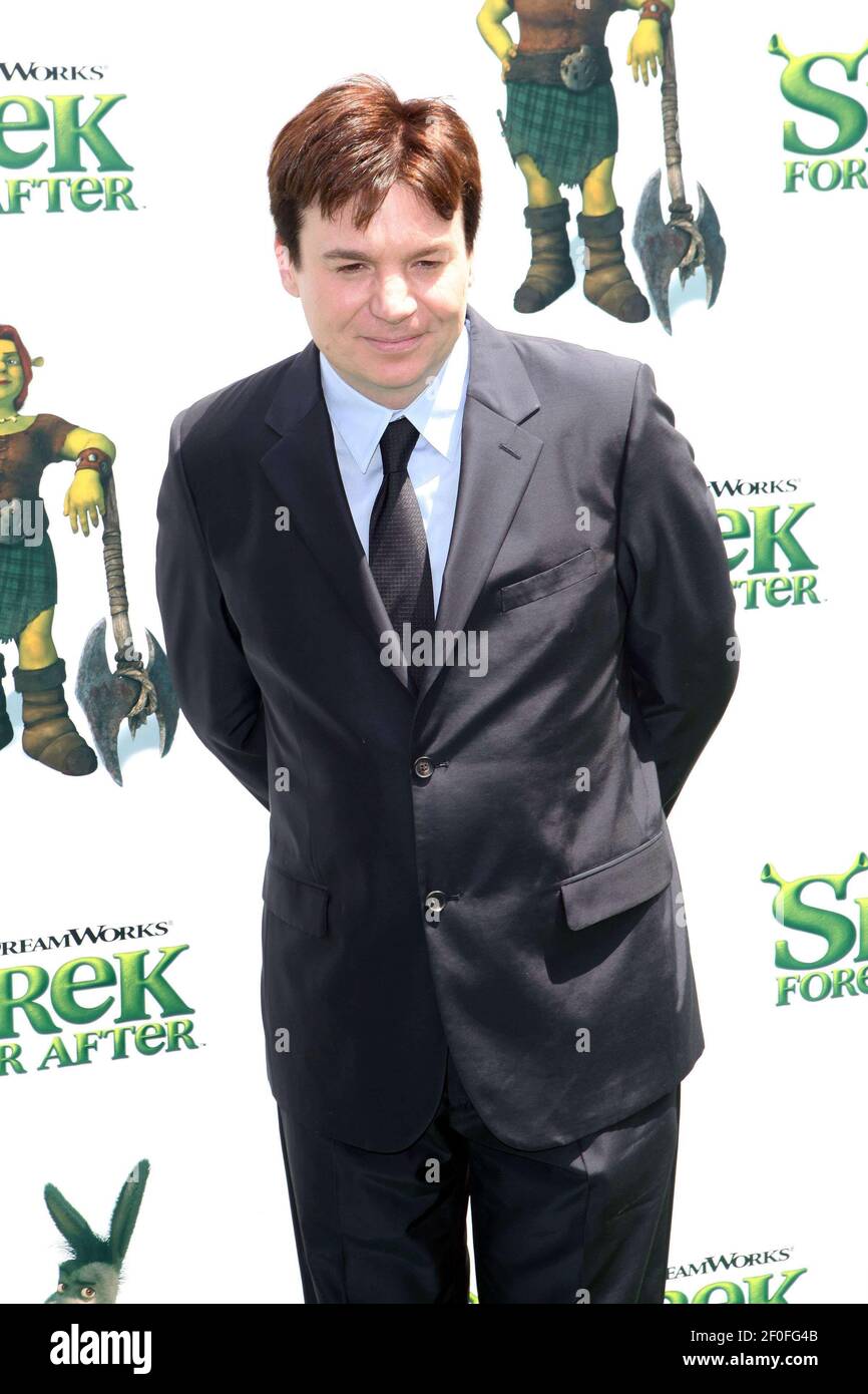 16 May 2010- Universal City, California- Actor Michael Myers arrives at ...