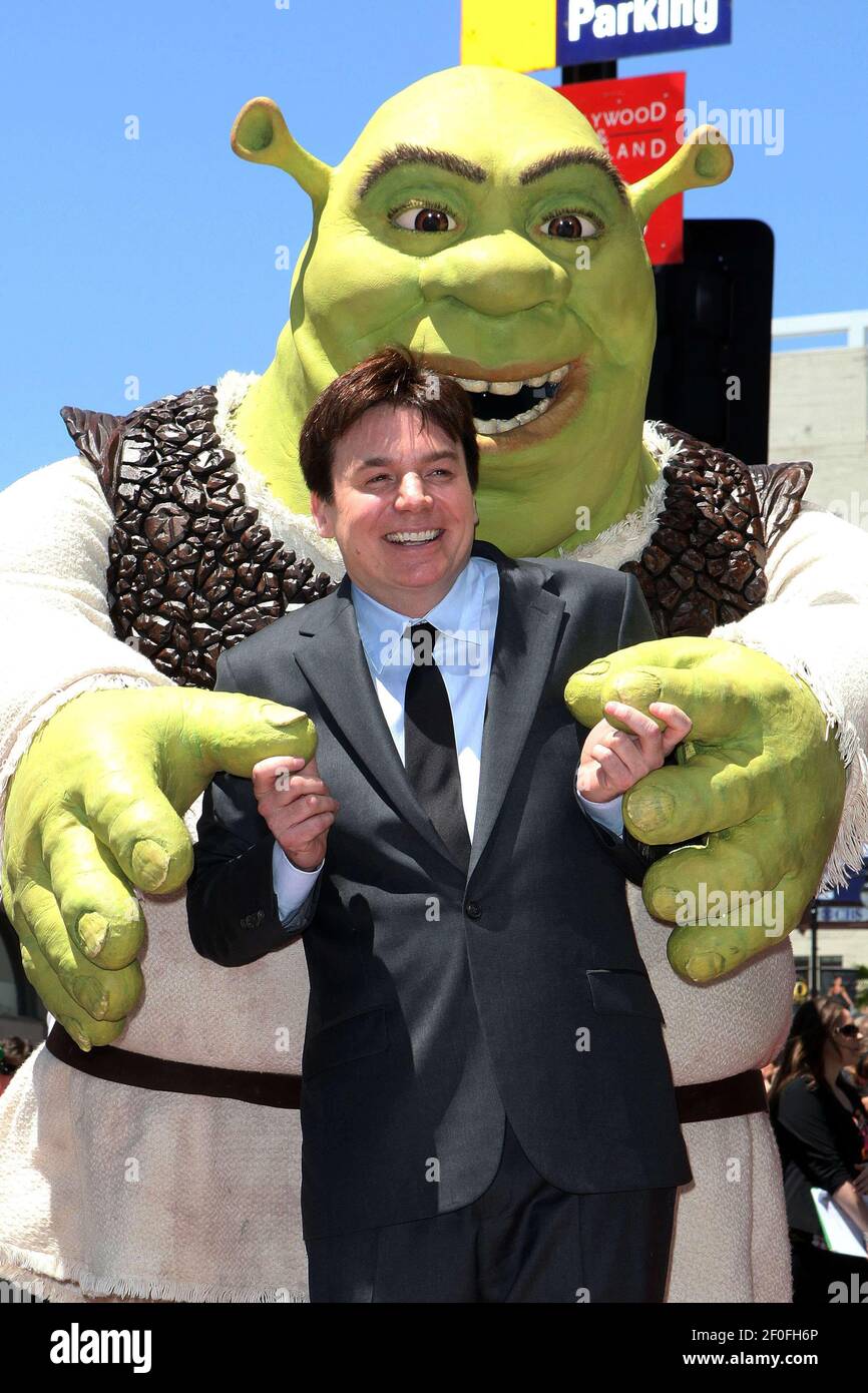 19 May 2010- Hollywood, California- Actor Mike Myers and Shrek pose as ...
