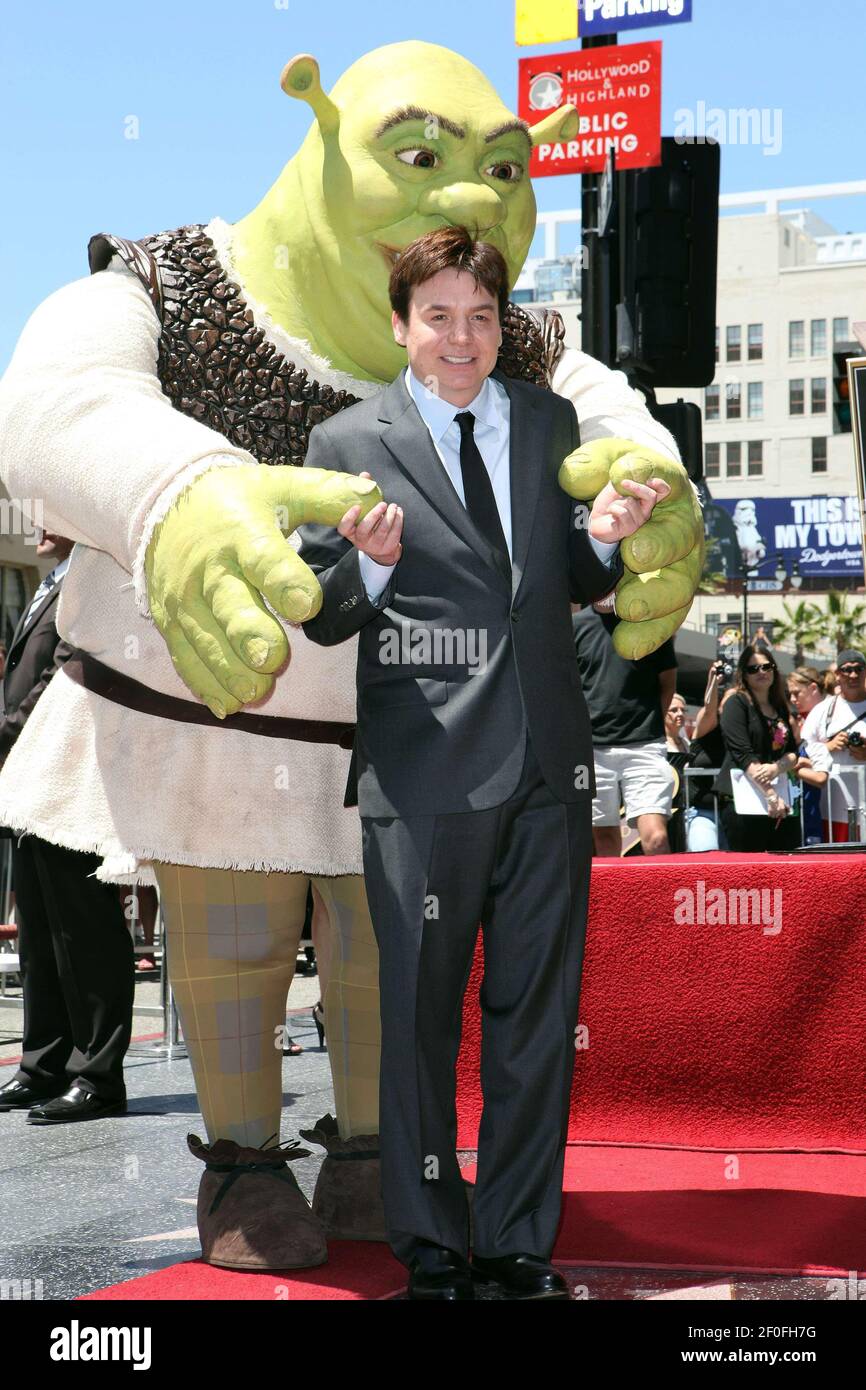 19 May 2010- Hollywood, California- Actor Mike Myers and Shrek pose as ...