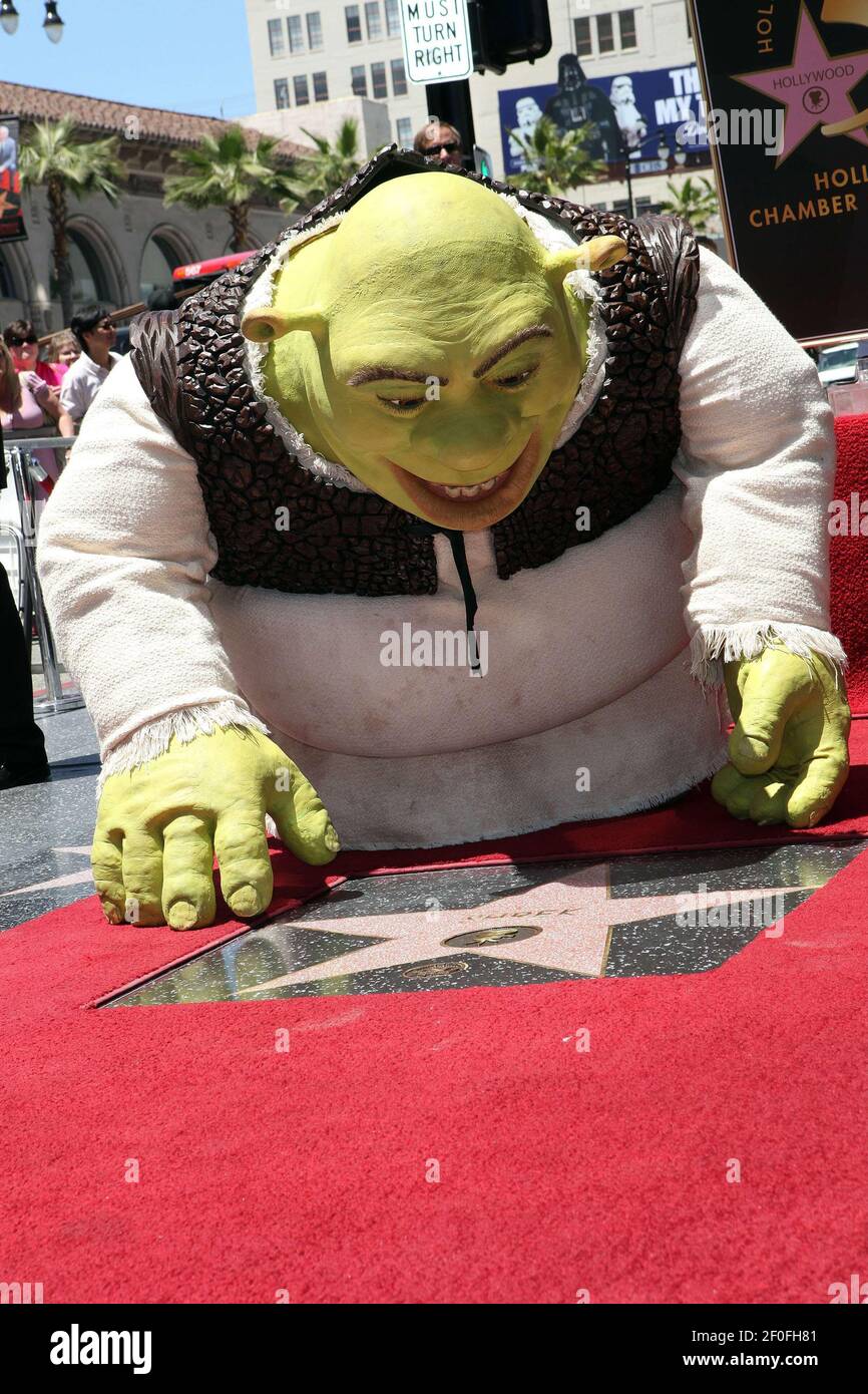 19 May 2010- Hollywood, California- Shrek poses as he receives a star ...