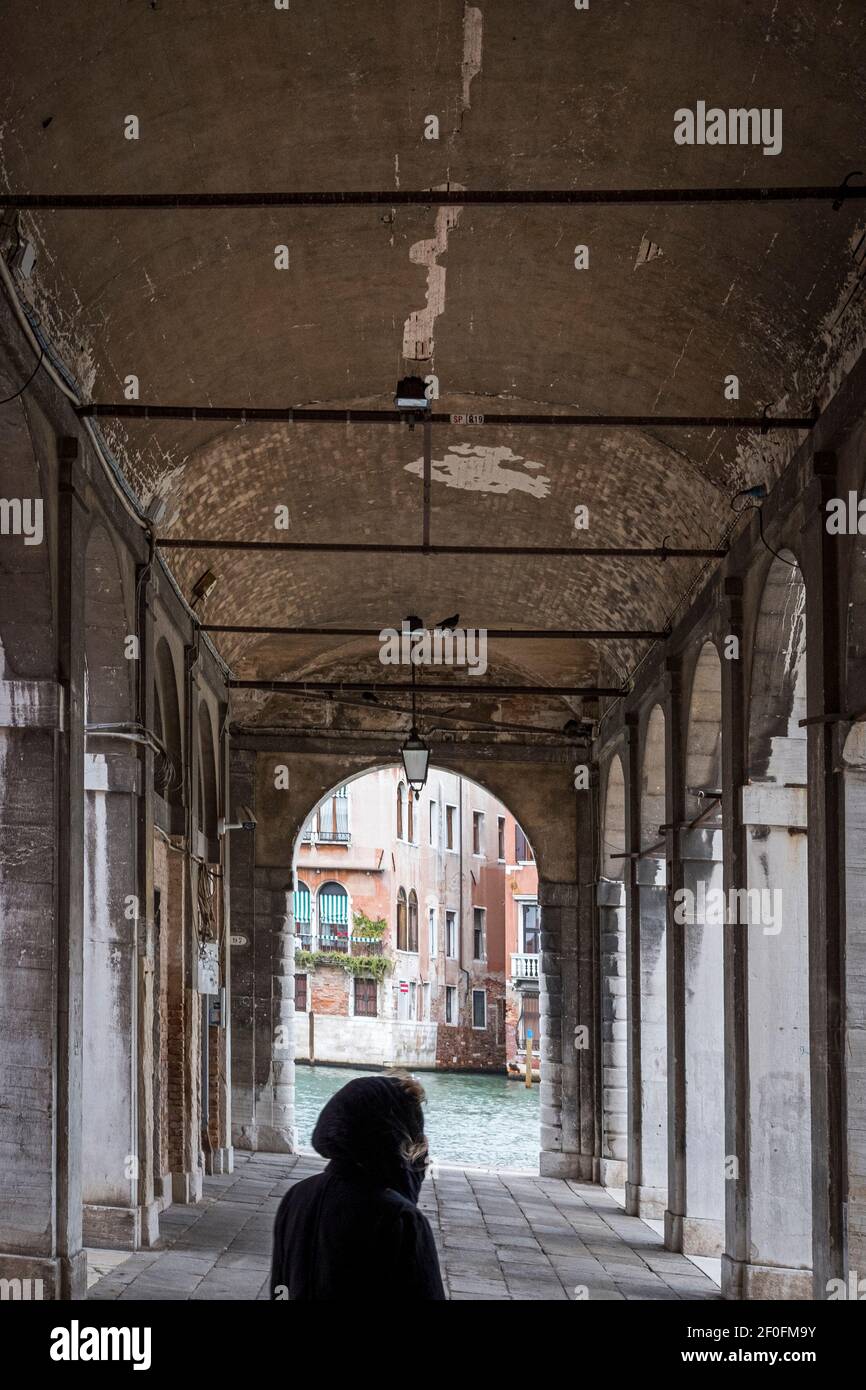 Venetian arches hi-res stock photography and images - Alamy