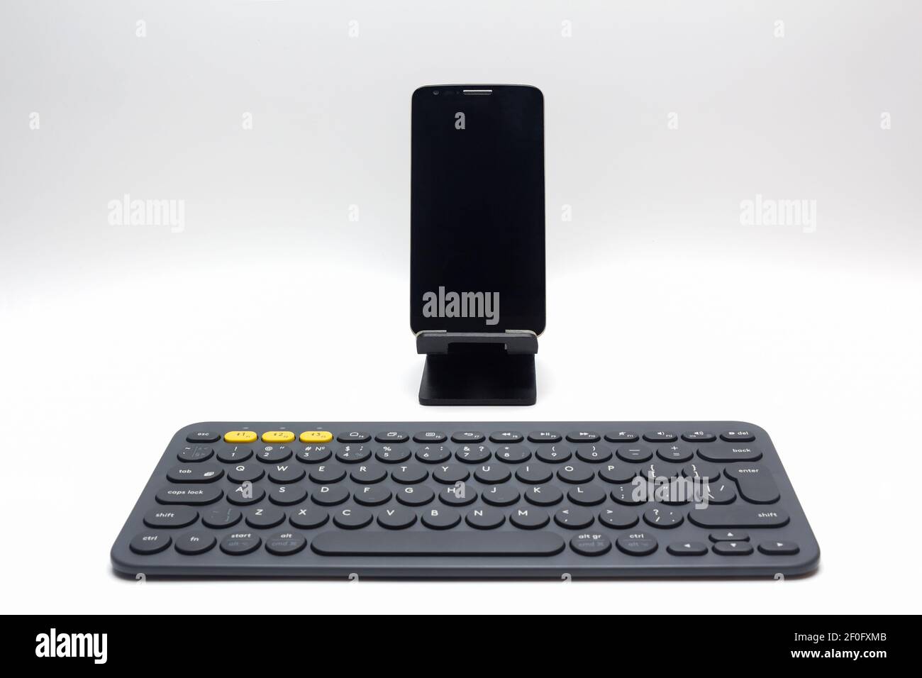 Keyboard stand hi-res stock photography and images - Alamy