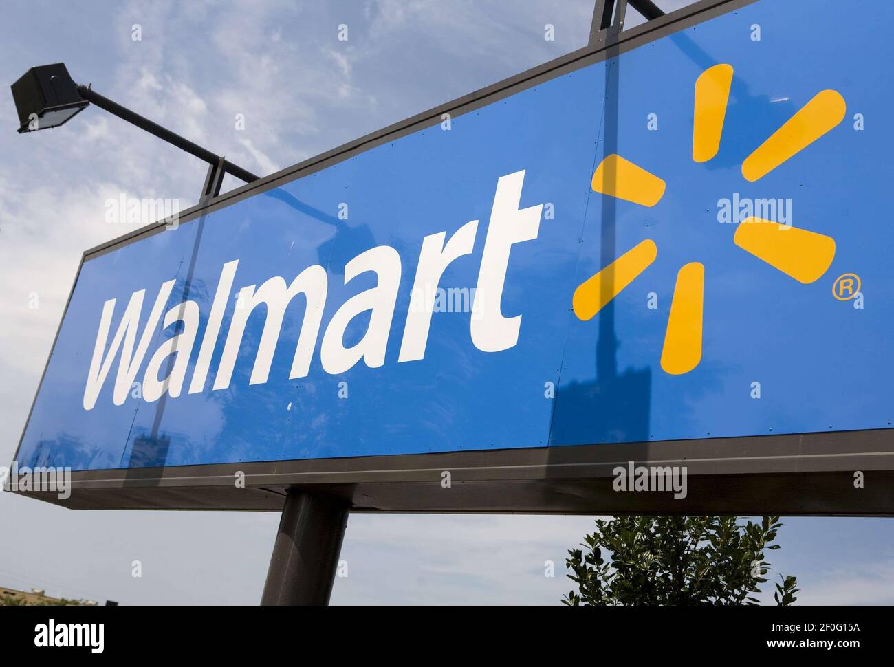 17 August 2010 - Frederick, Maryland - A Walmart retail store in ...