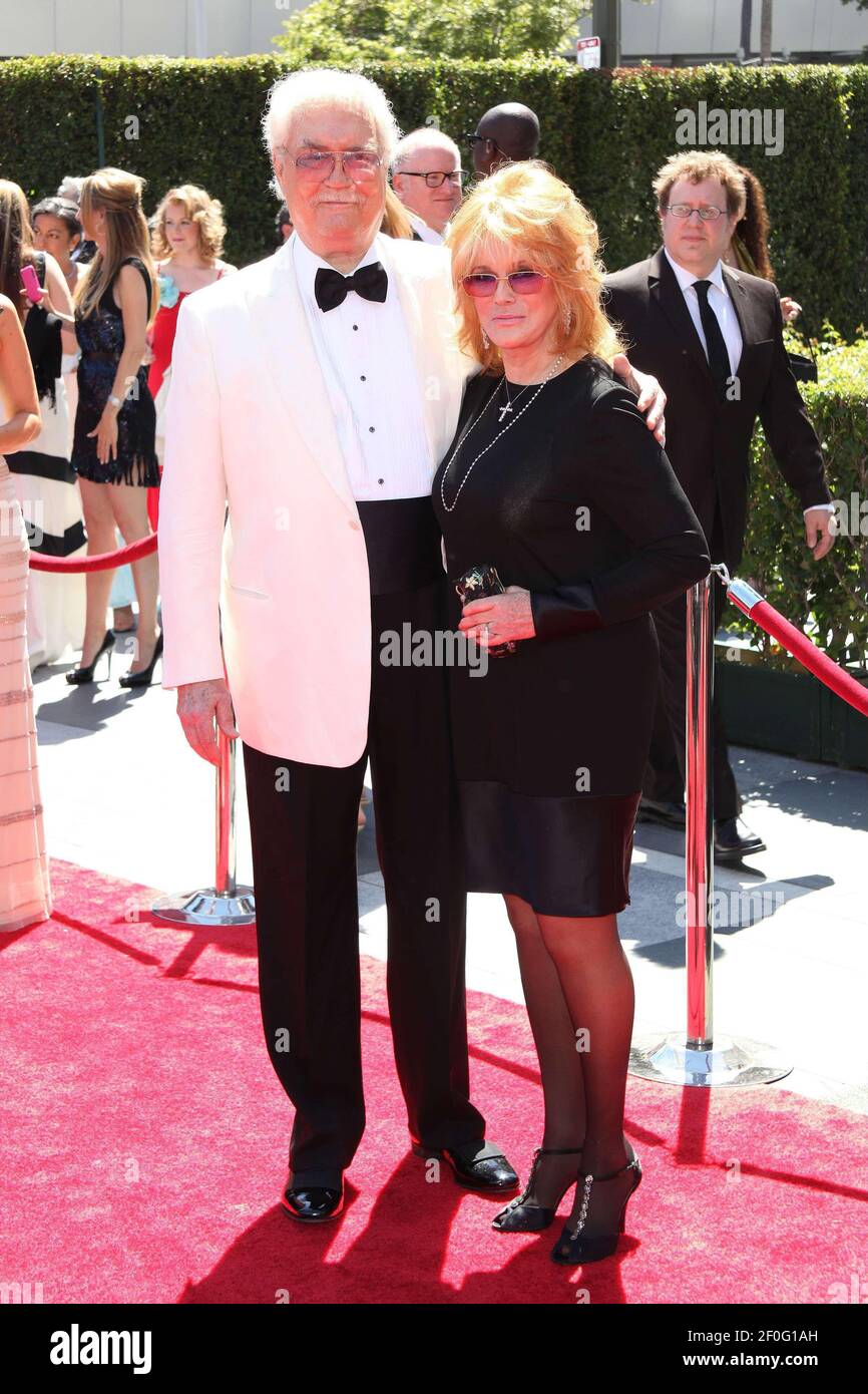Ann margret creative arts emmy awards 2010 hi-res stock photography and ...