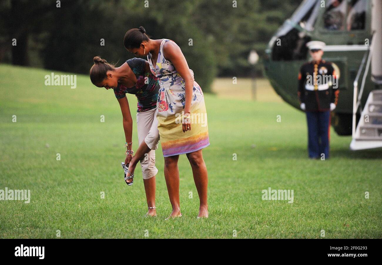 Wardrobe malfunction hi-res stock photography and images - Alamy