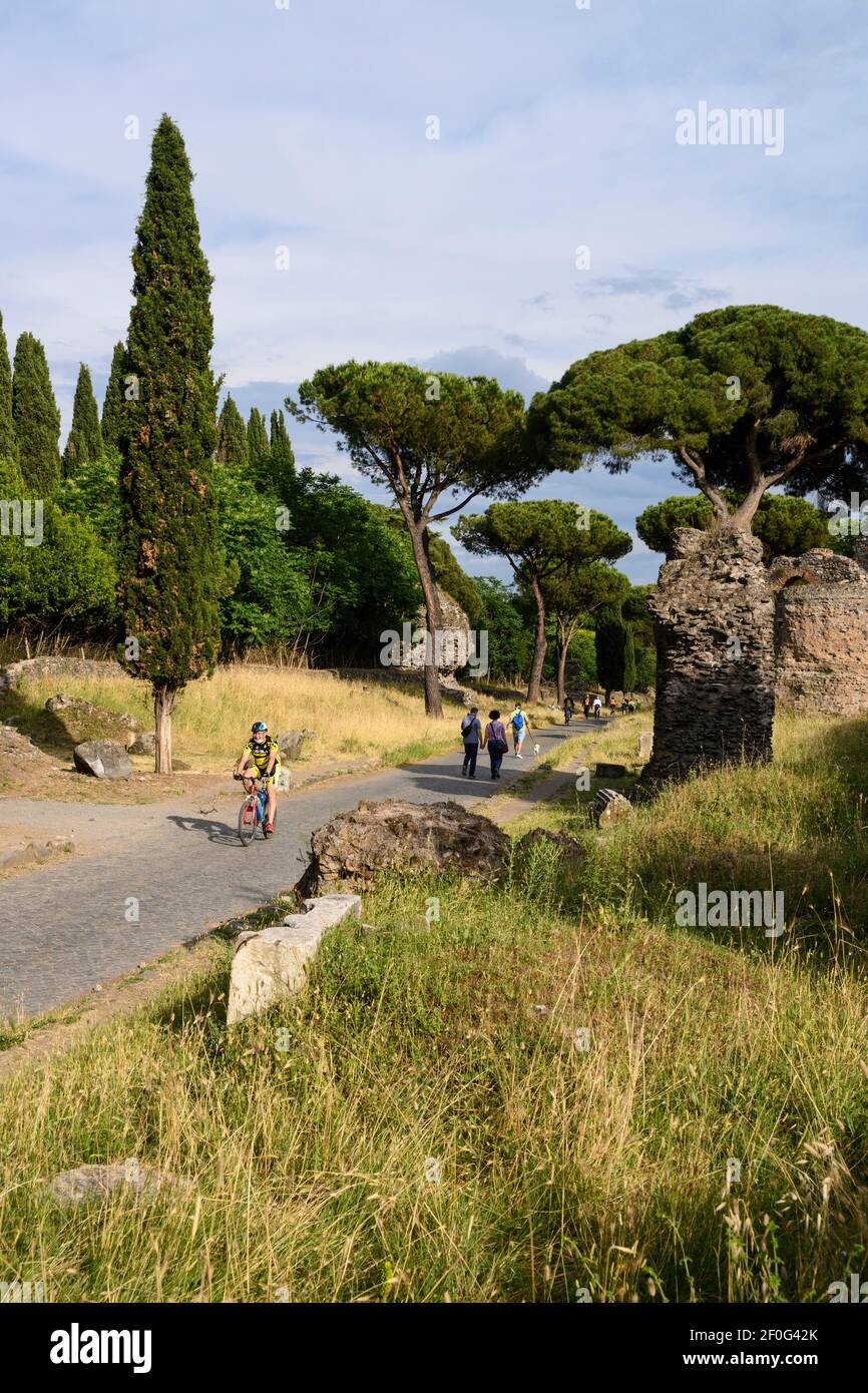 Via appia antica hi-res stock photography and images - Alamy