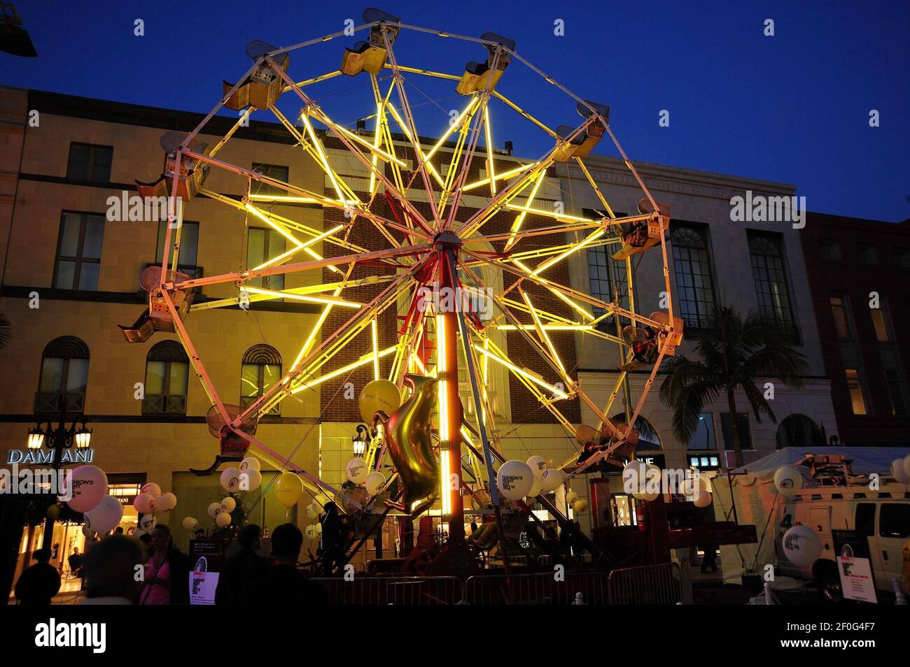 First ever four story ferris wheel on Rodeo Drive. 10 September 2010 ...