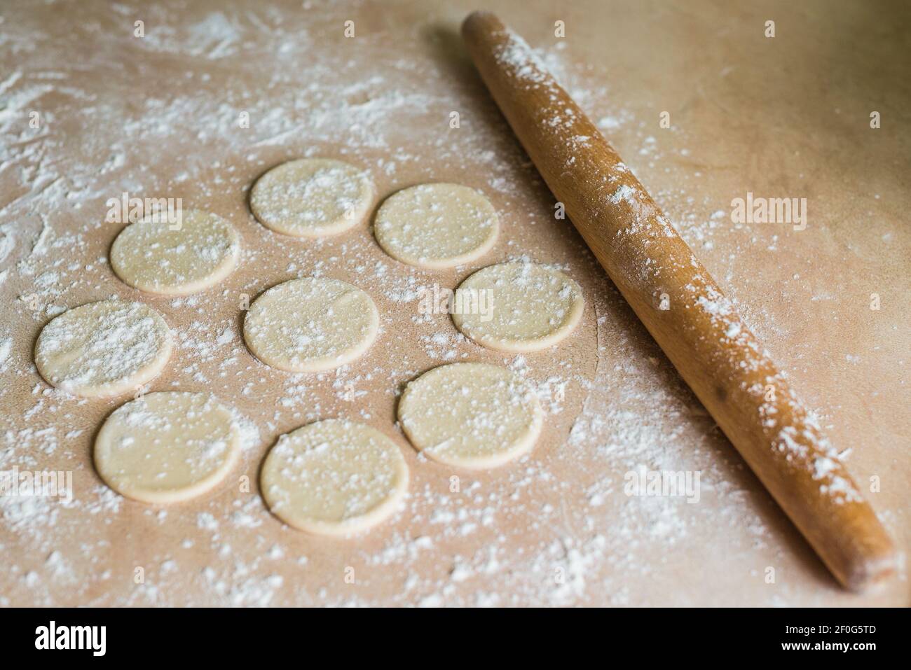 Dough circles hi-res stock photography and images - Alamy