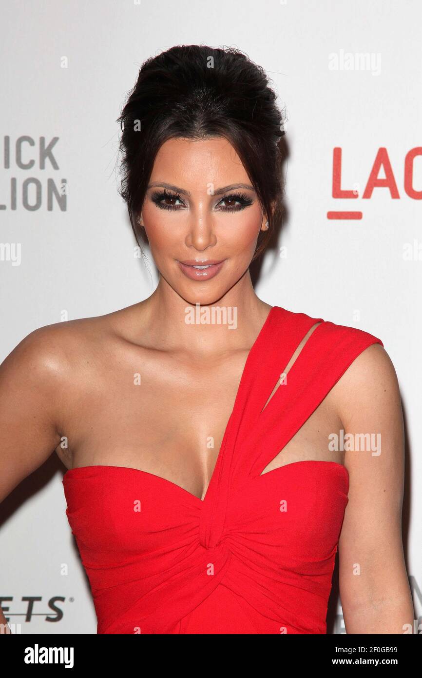 25 September 2010 - Los Angeles, CA - Kim Kardashian arrives to LACMA's "The Unmasking" The ...