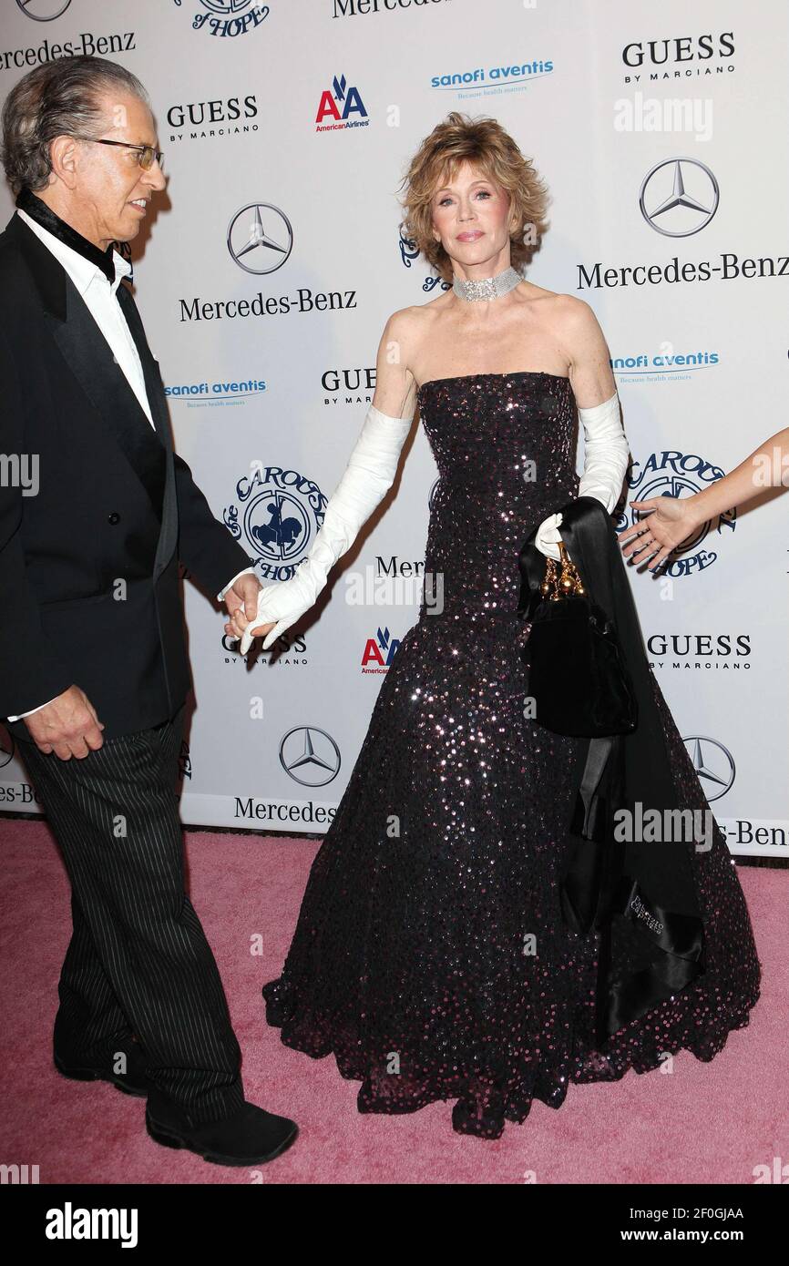 23 October 2010 - Beverly Hills, CA - Jane Fonda arrives at the 32nd ...