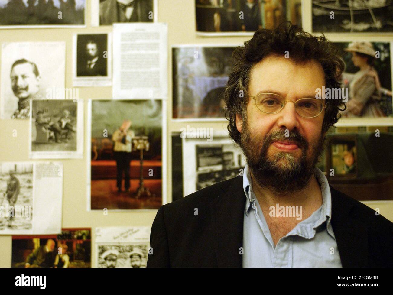 STEPHEN POLIAKOFF, LONDON. 8/12/05 TOM PILSTON Stock Photo - Alamy
