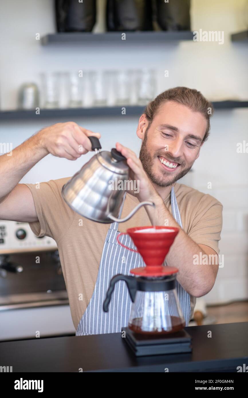 Pouring device hi-res stock photography and images - Alamy