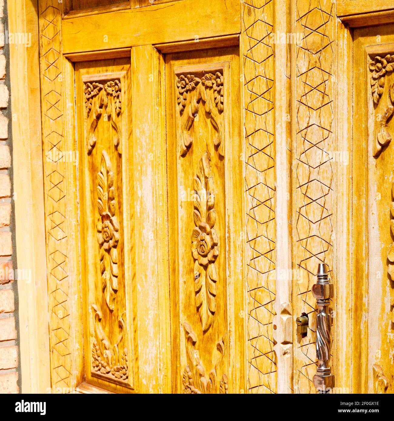 Iran door knocker hi-res stock photography and images - Alamy