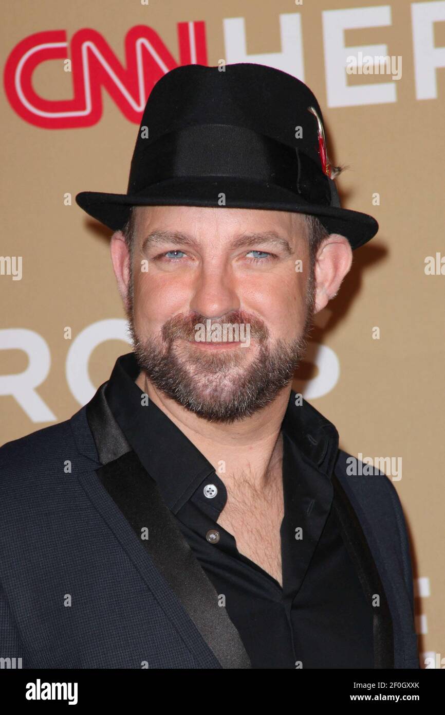 20 November 2010 - Los Angeles, CA - Kristian Bush of Sugarland arrives ...