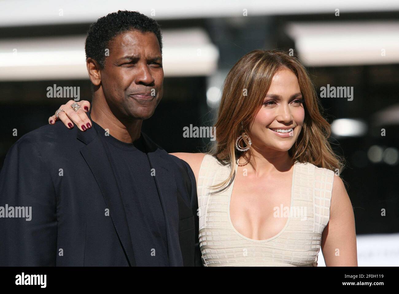 30 November 2010 - Los Angeles, CA - Jennifer Lopez poses with Denzel ...