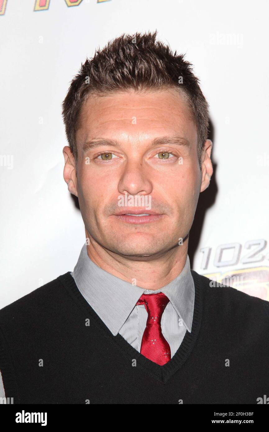 05 December 2010 - Los Angeles, CA - Ryan Seacrest arrives at the 2010 ...