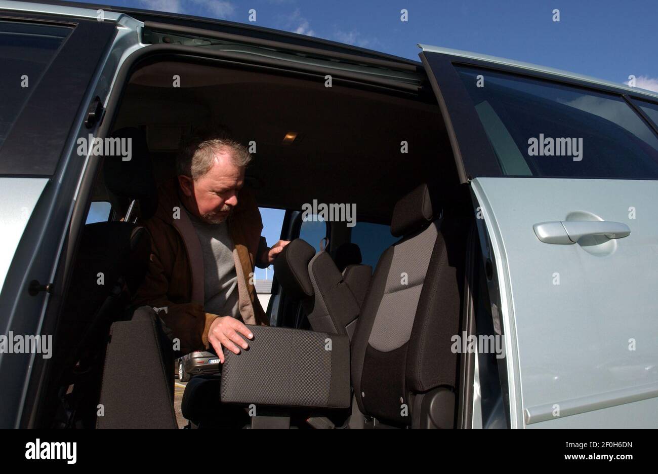 5 1 hi-res stock photography and images - Alamy