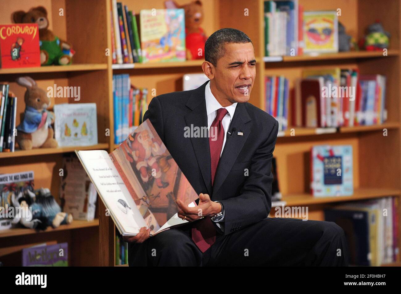 17 December 2010 - Arlington, Virginia - President Barack Obama reads ...