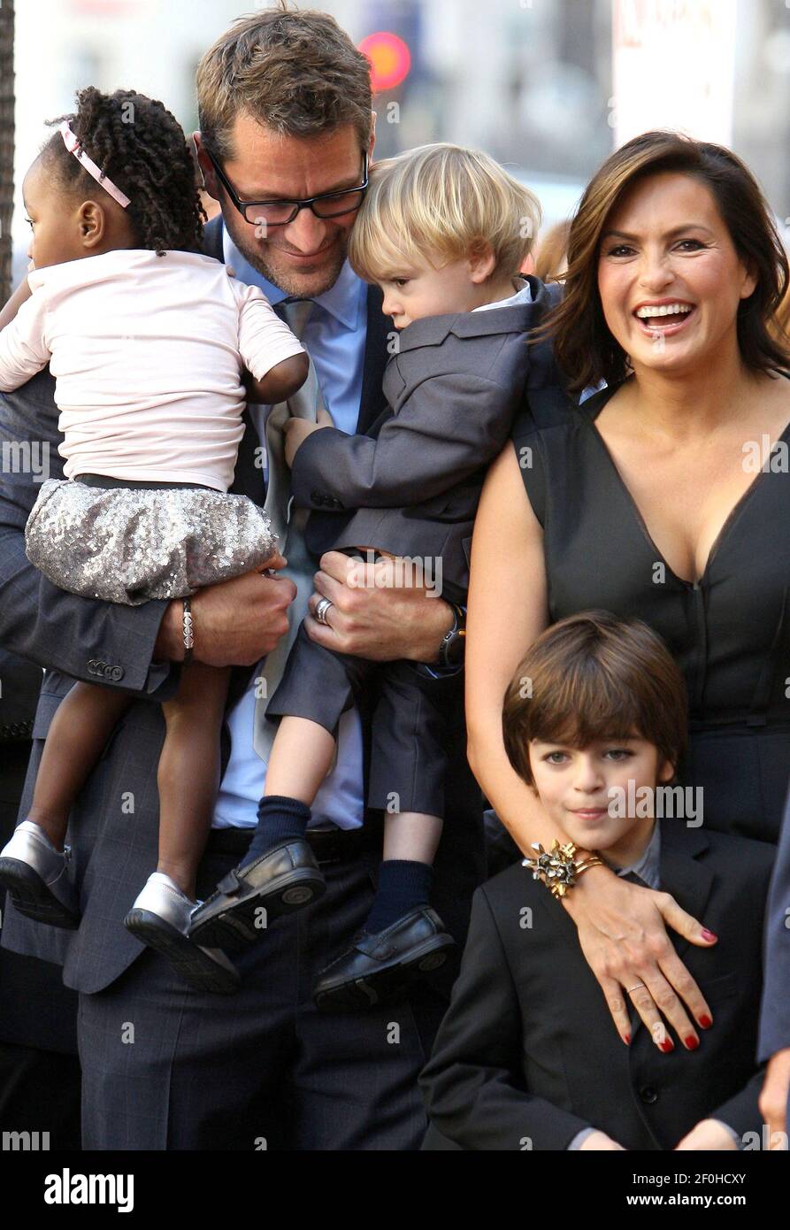 08 November 2013 - Hollywood, California - Peter Hermann, Mariska ...