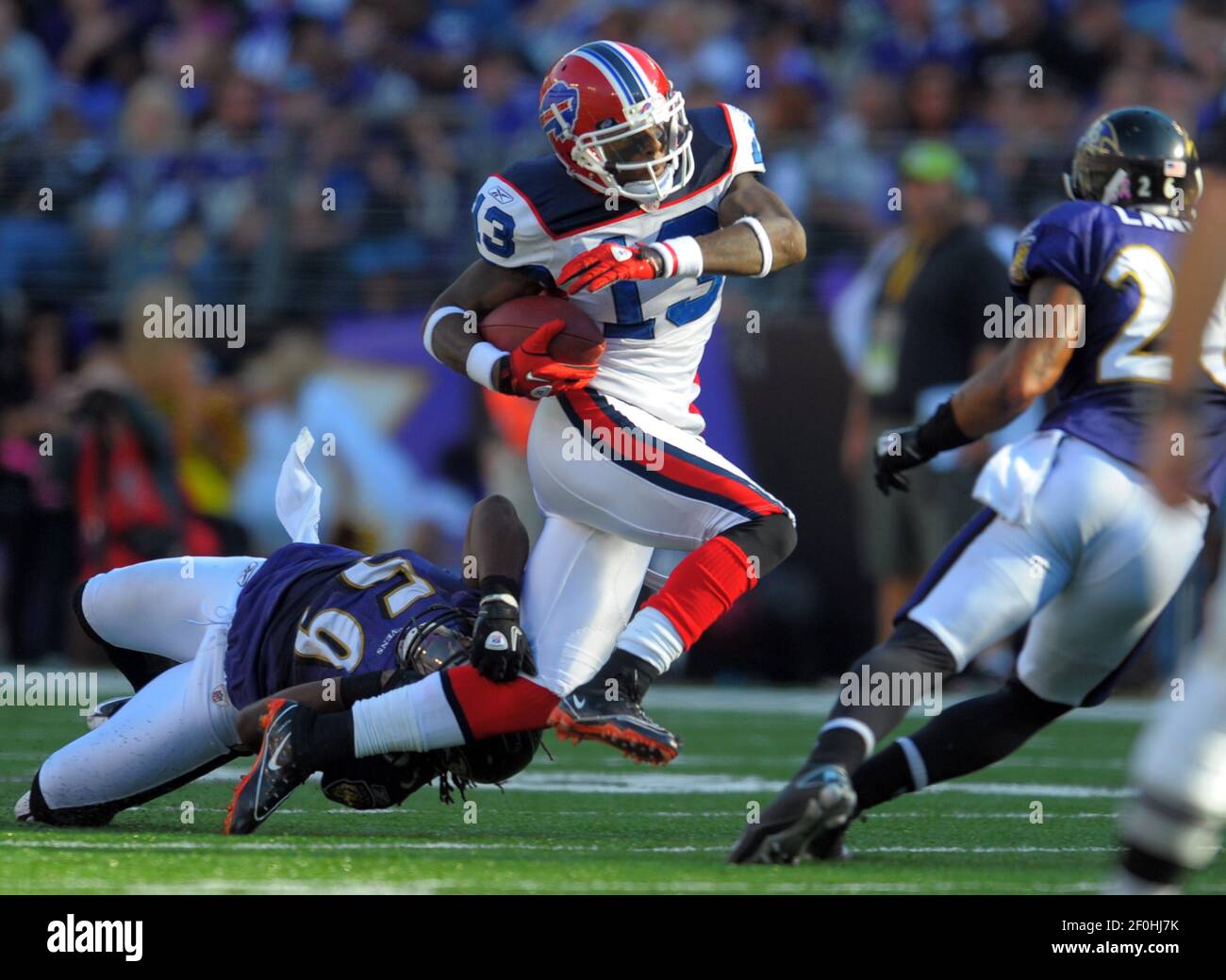 Buffalo Bills wide receiver Steve Johnson breaks free from the grasp of ...