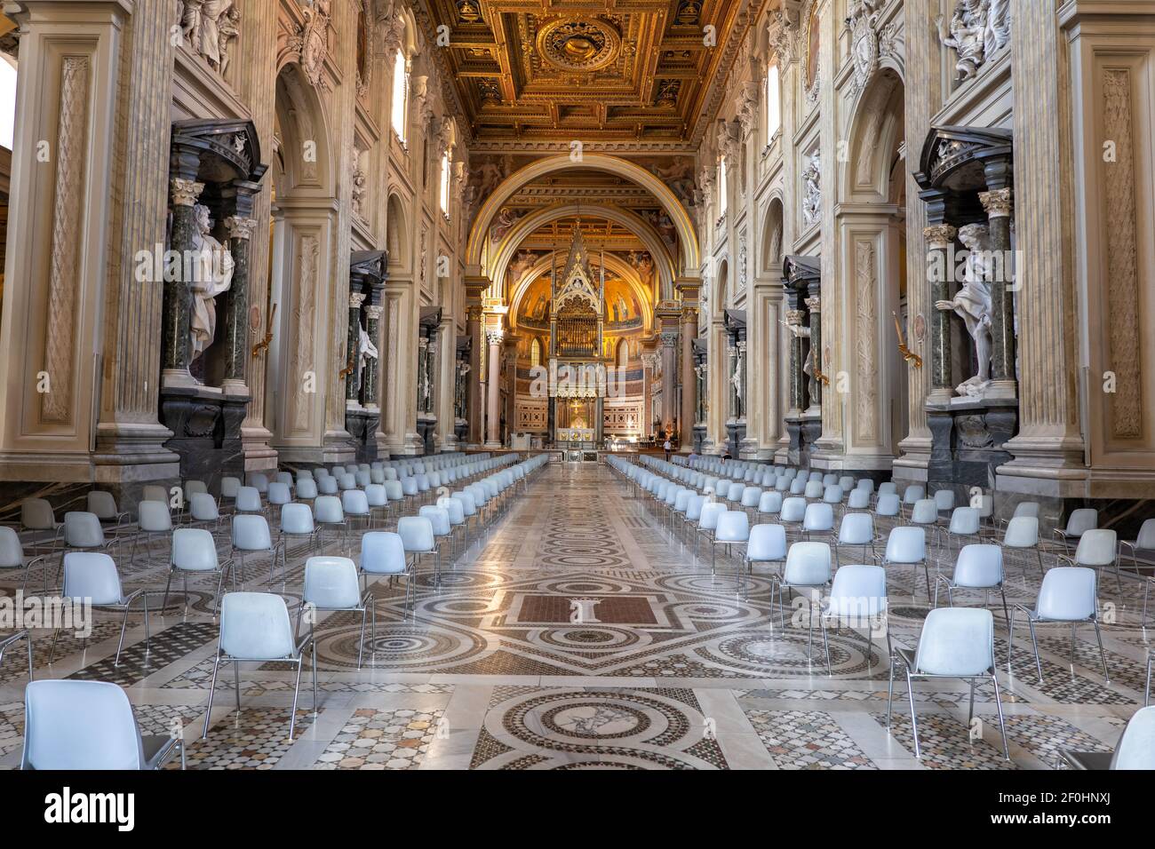 Italy, Rome, Basilica di San Giovanni in Laterano interior, Cathedral ...