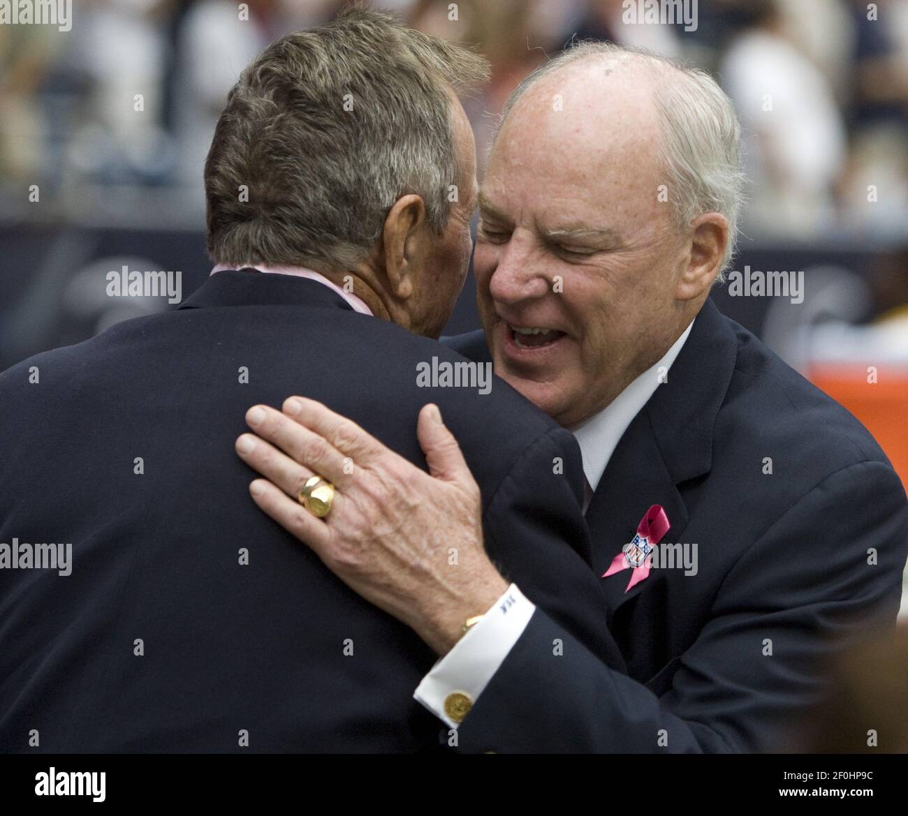 Houston Texans owner Robert McNair, right, greets former U.S. President ...