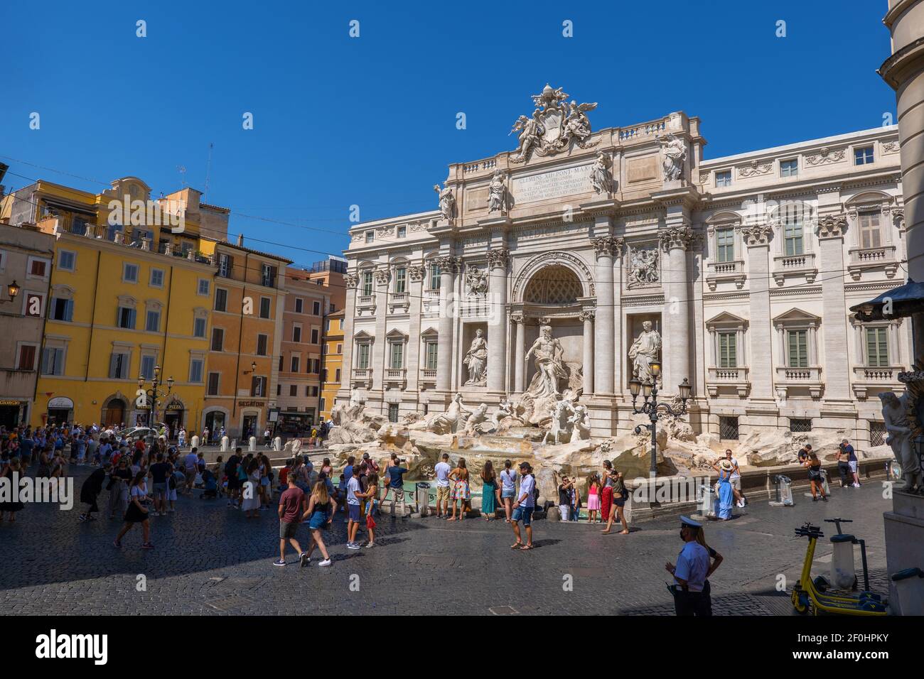 Trevi Fountain and Piazza di Trevi square in city of Rome, Italy Stock ...