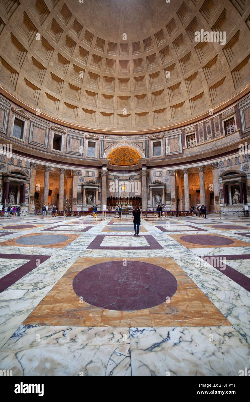 Pantheon church interior in Rome, Italy, Ancient Roman temple from 113 ...