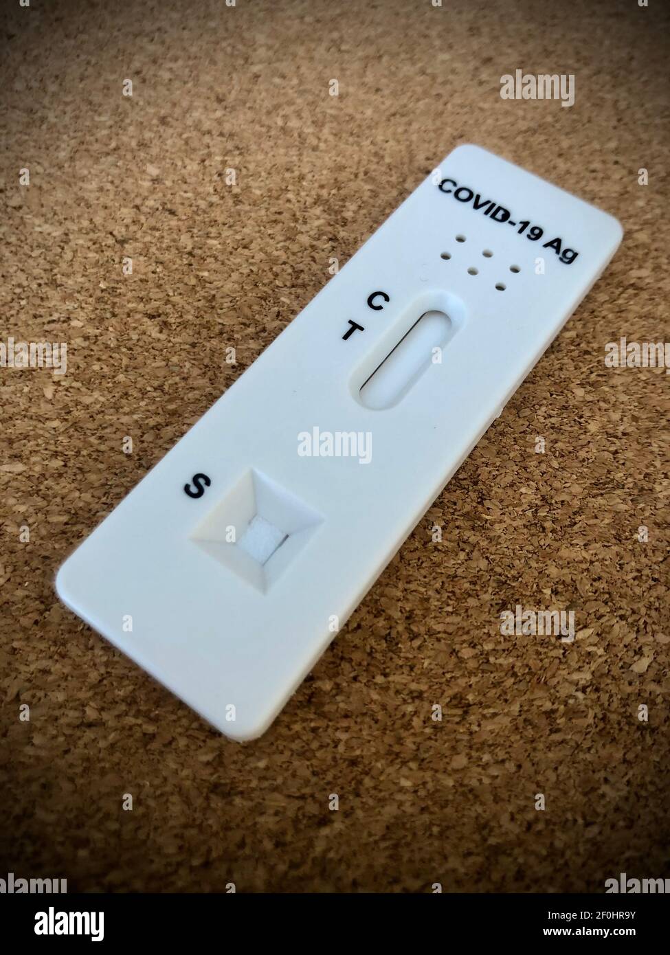 Non Exclusive: ***NO MAIL ONLINE UNLESS AGREED***Covid-19 Lateral Flow ...