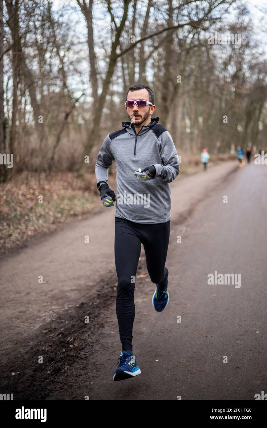 Marathon training street hi-res stock photography and images - Alamy