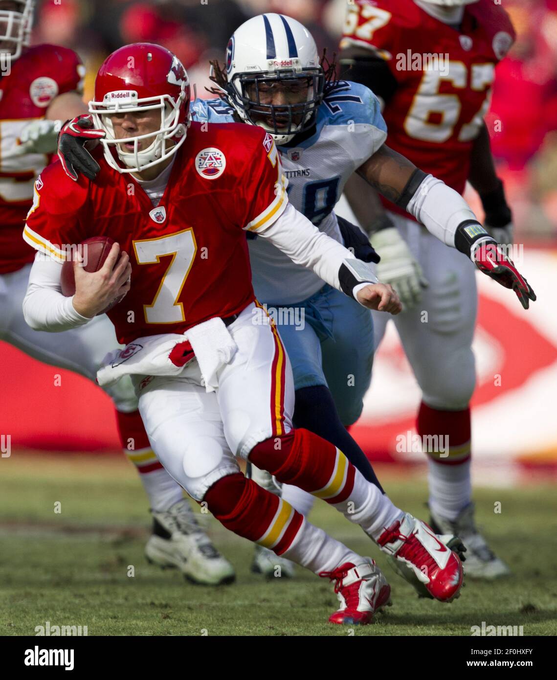Kansas City Chiefs quarterback Matt Cassel (7) was tackled from behind ...