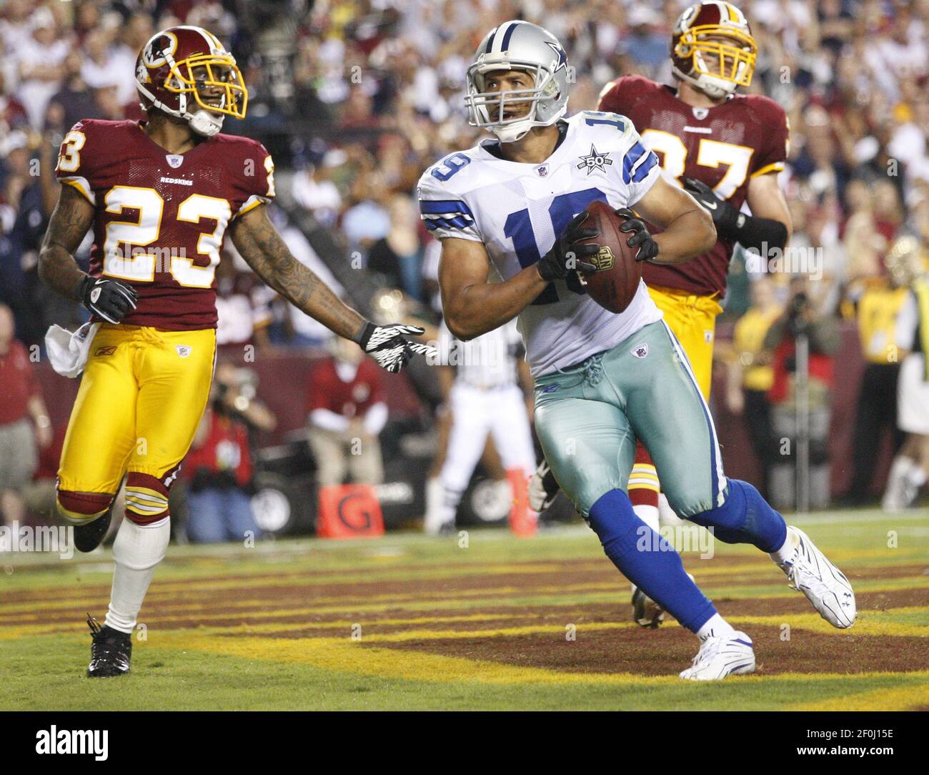 Dallas Cowboys wide receiver Miles Austin takes it into the endzone in ...