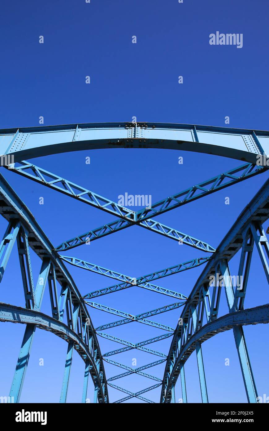 Metal gusset hi-res stock photography and images - Alamy