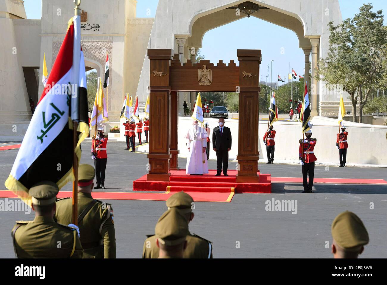 Iraqi army day ceremony hi-res stock photography and images - Alamy