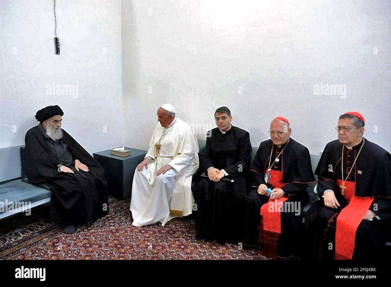 Ali al sistani hi-res stock photography and images - Alamy