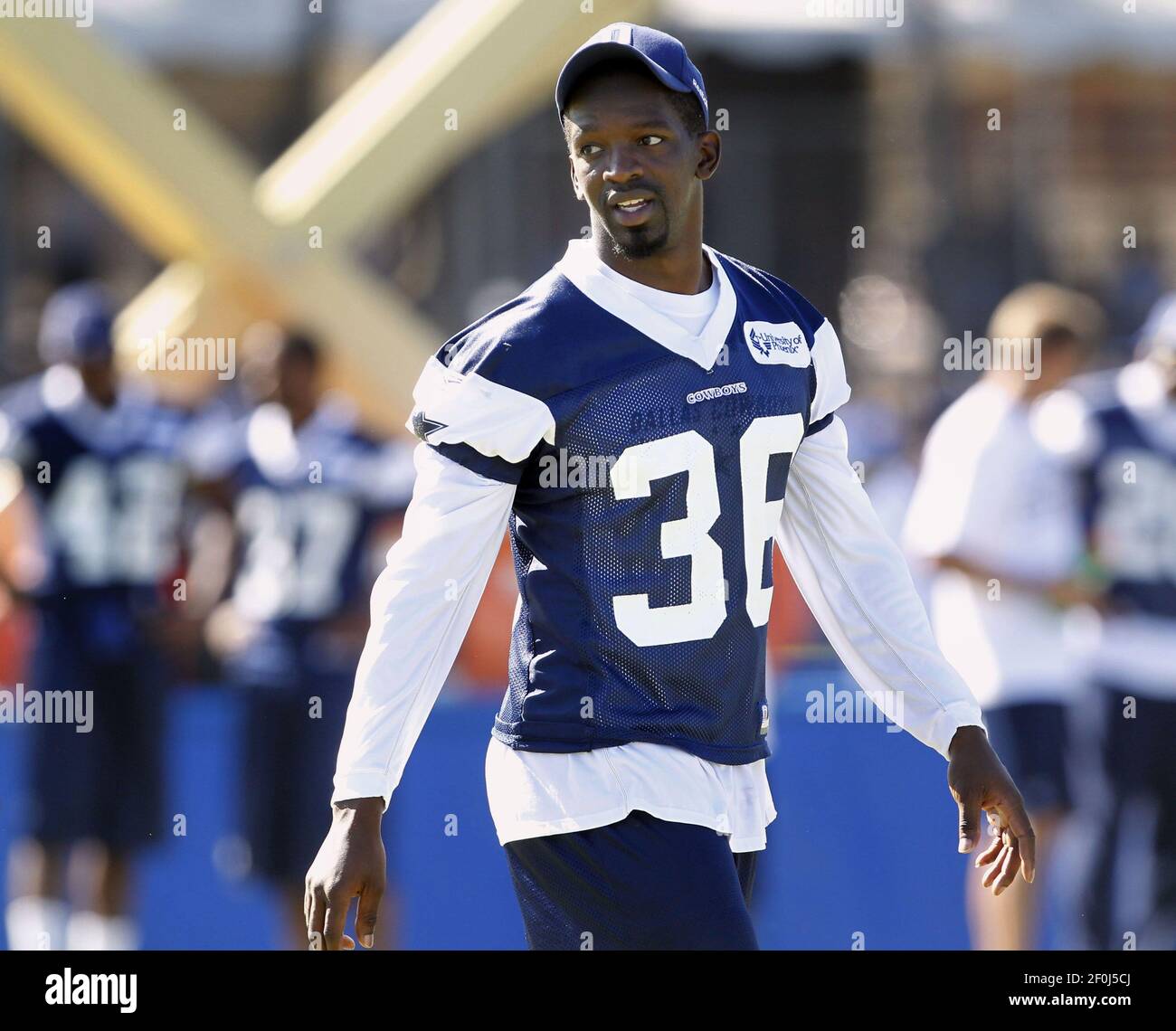 Dallas Cowboys safety Mike Hamlin appears during a morning walk-through ...