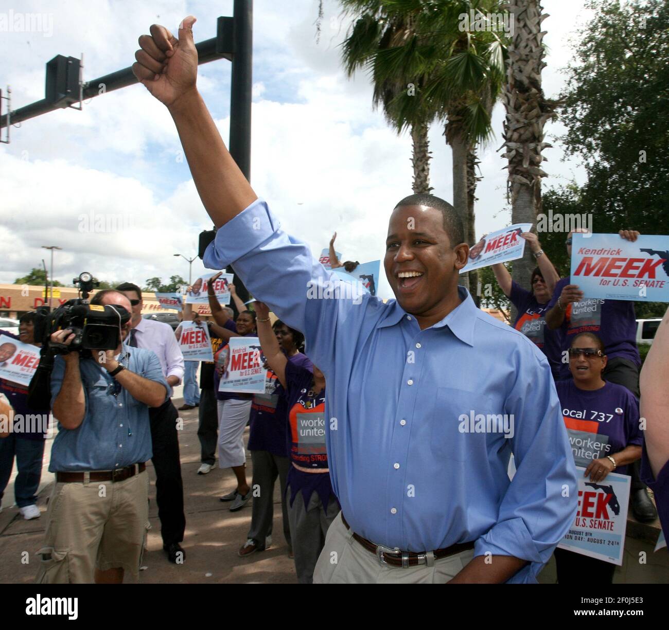 Florida Democratic candidate for the U.S. Senate, Kendrick Meek, gives ...