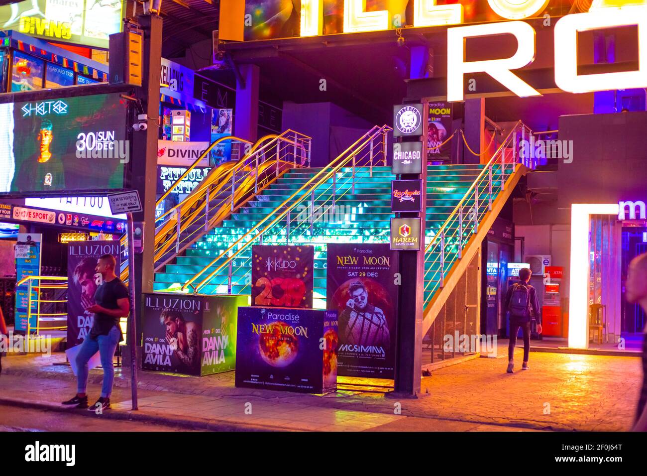 Bangla road hi-res stock photography and images - Alamy