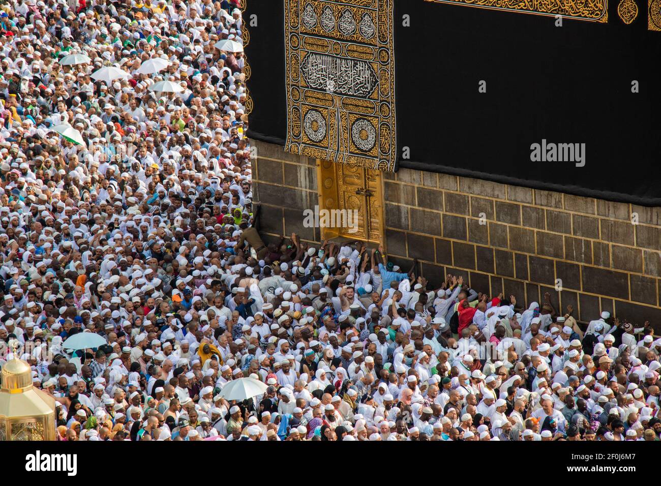 Tawaf. Holy Kaaba. Crowd of pilgrims circumambulate around Kaaba Stock ...