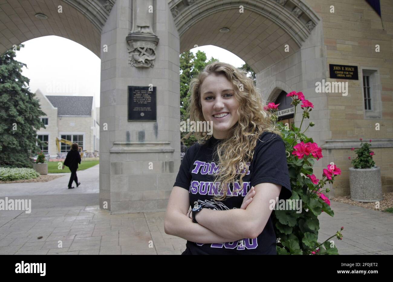Samantha Simon, a student at University of St. Thomas, swam the English ...
