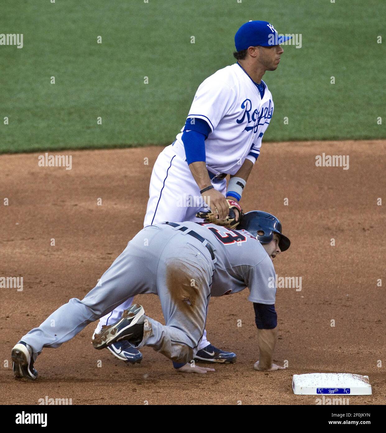 Kansas City Royals second baseman Mike Aviles (30) and the Detroit ...