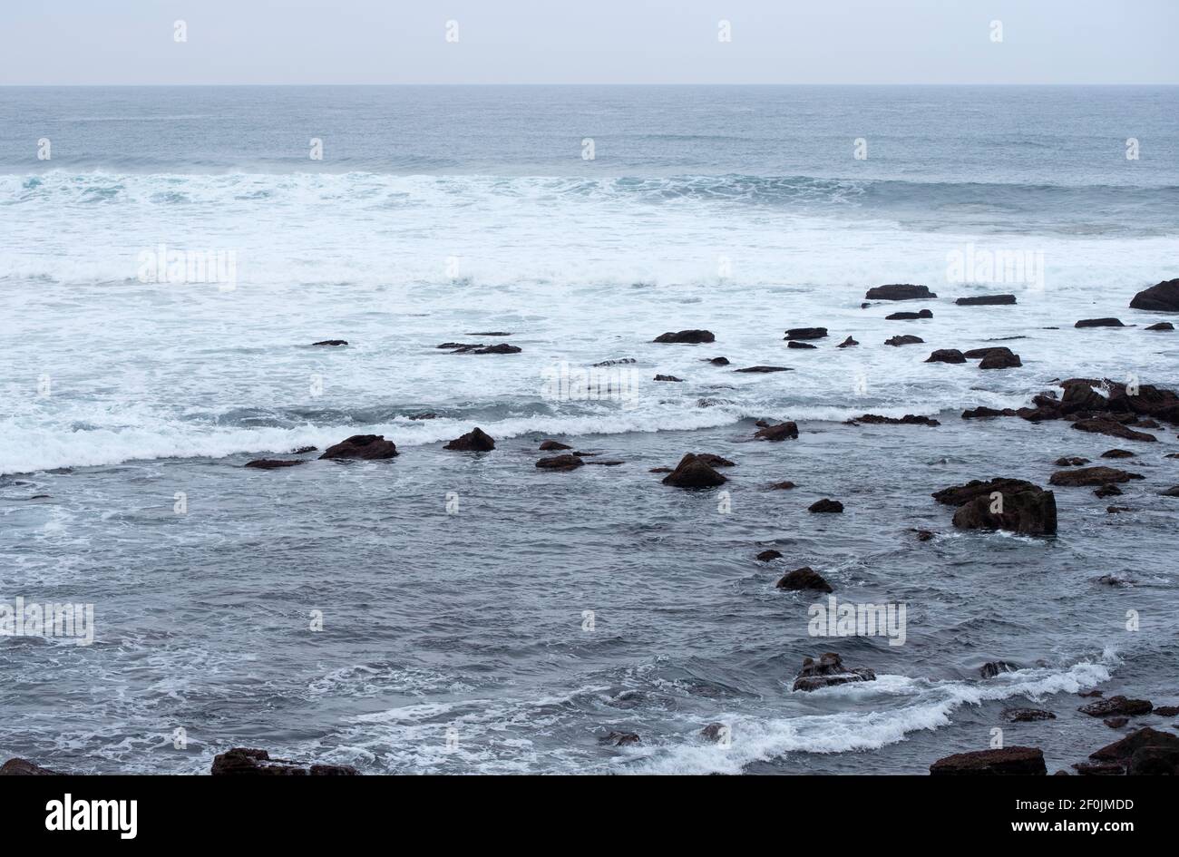 Water coming out of rocks hi-res stock photography and images - Alamy