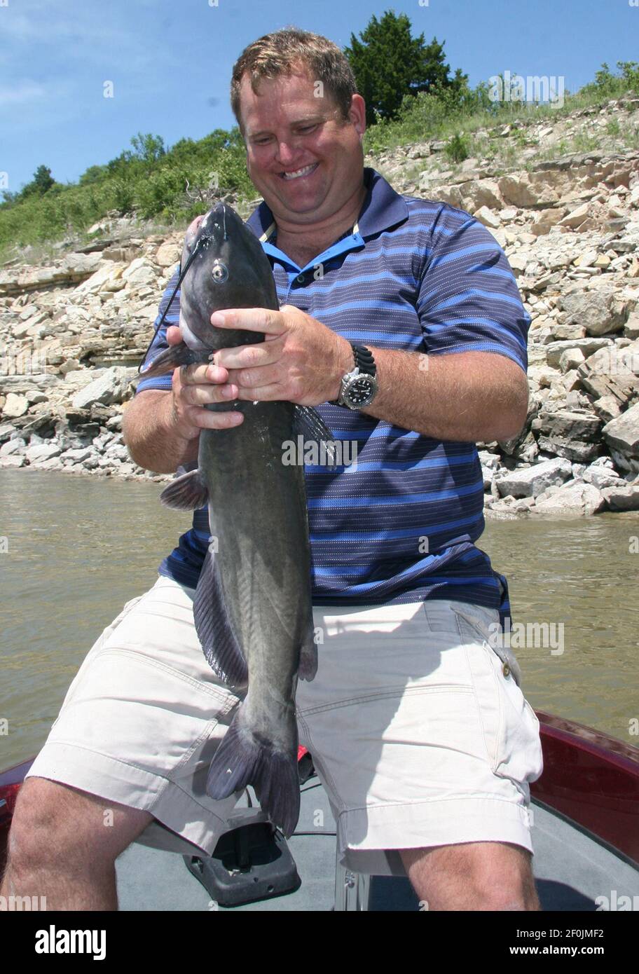 Jeff Hawkinson poses for a recent portrait with a six-pound male ...