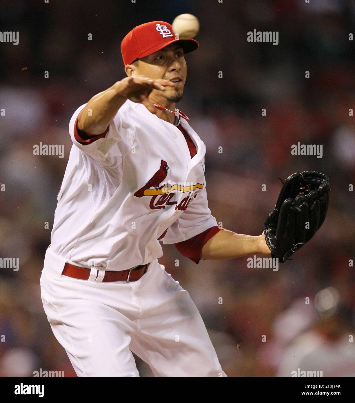 St. Louis Cardinals pitcher Kyle Lohse throws out Washington Nationals ...