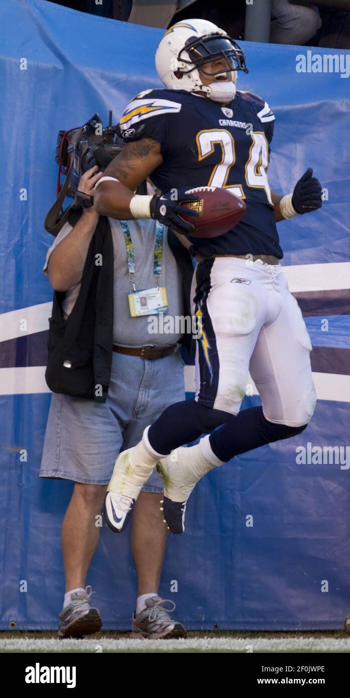 San Diego Chargers running back Ryan Mathews (24) celebrates his 15 ...