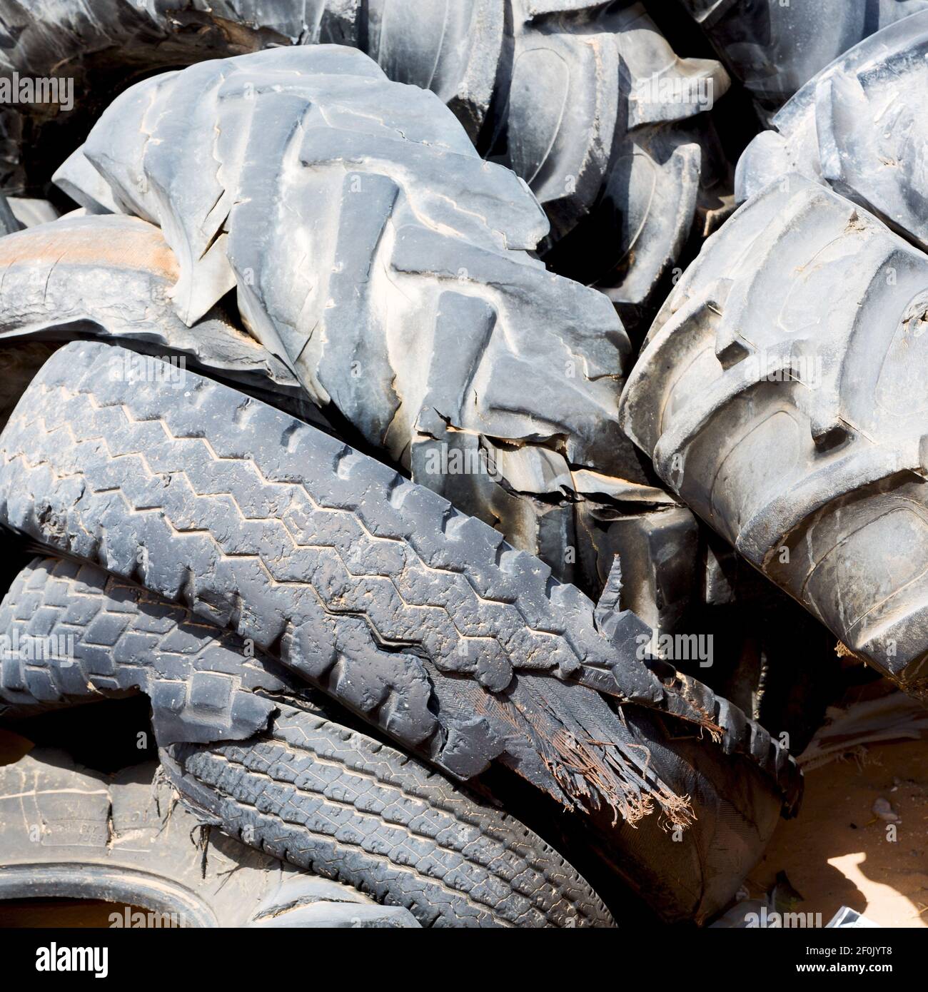 Oman desert track texture hi-res stock photography and images - Alamy