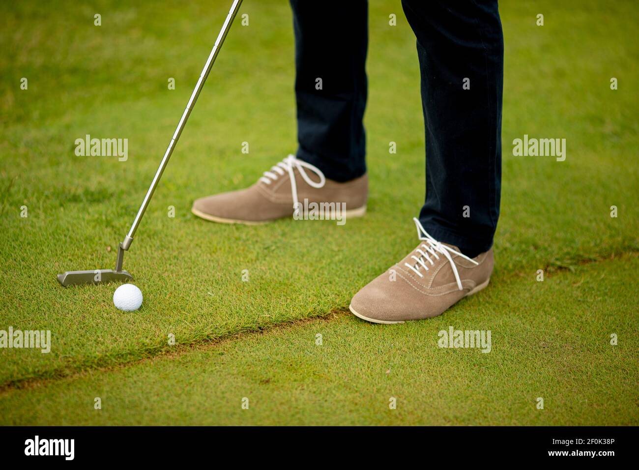 Legs person playing golf hi-res stock photography and images - Alamy