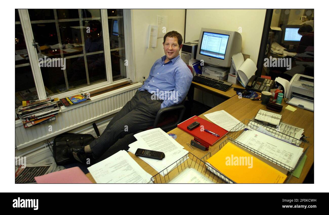 John kampfner hi-res stock photography and images - Alamy