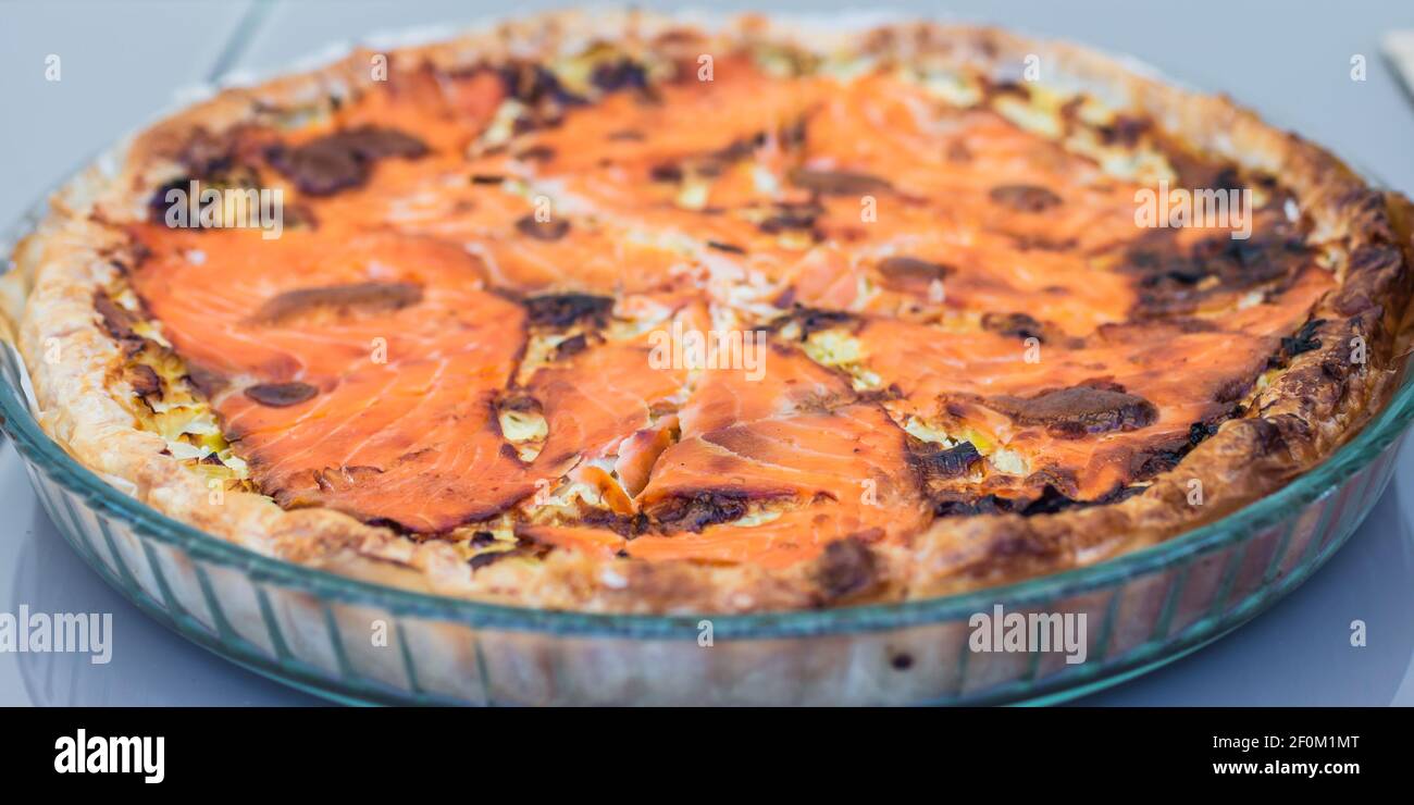 Seafood pizza with salmon fish Stock Photo - Alamy